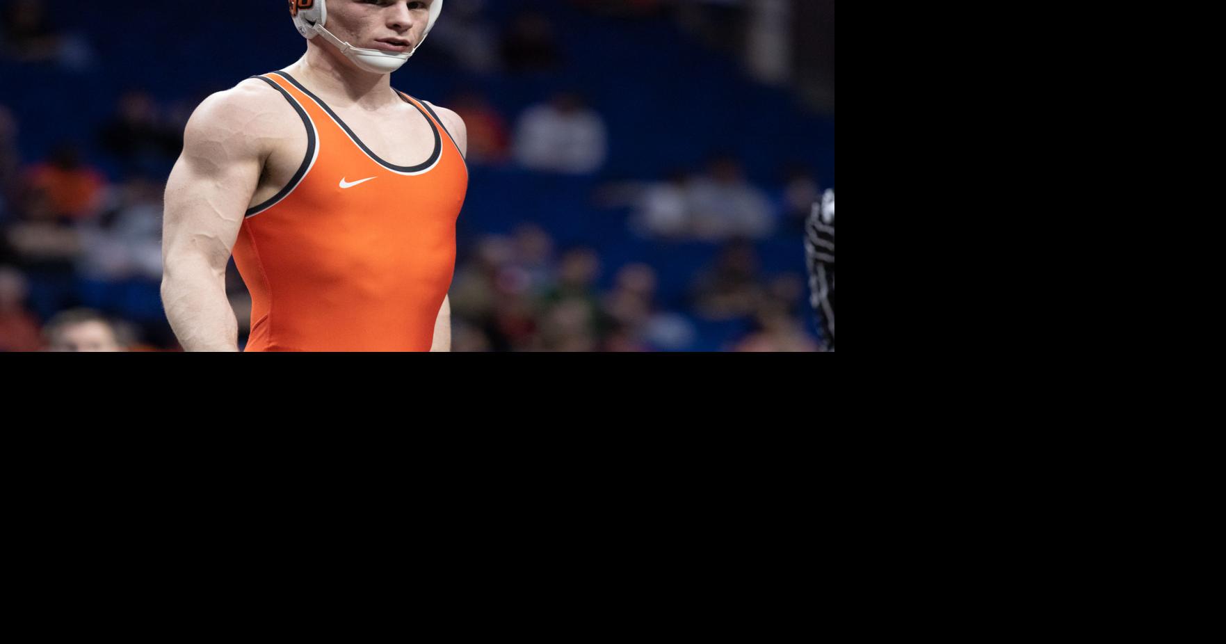 Through multiple injuries, Lewallen a better leader for Cowboys ...
