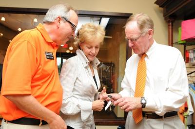 Eskimo Joe's, Hargis help promote OSU | News | ocolly.com