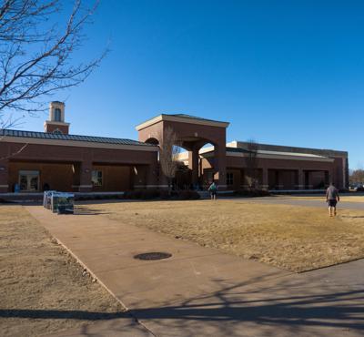 Students, faculty express varying opinions about Colvin dress code ...