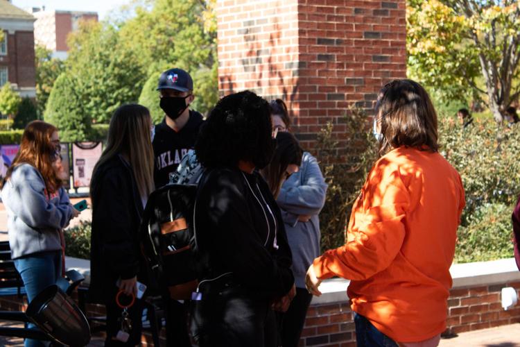 OSU Parent's Give Out 'Mom Hugs' to Support Student's Mental Health ...