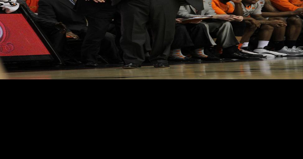 Mike Holder opens up on the decision to keep Travis Ford | Sports ...
