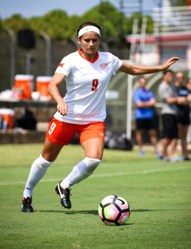 Cowgirls bounce back with two-win weekend | Sports | ocolly.com