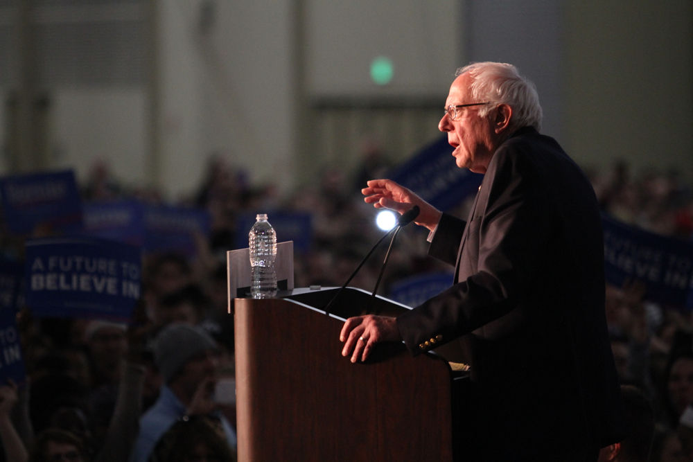 Many turn out in Tulsa for Bernie Sanders' rally | News | ocolly.com