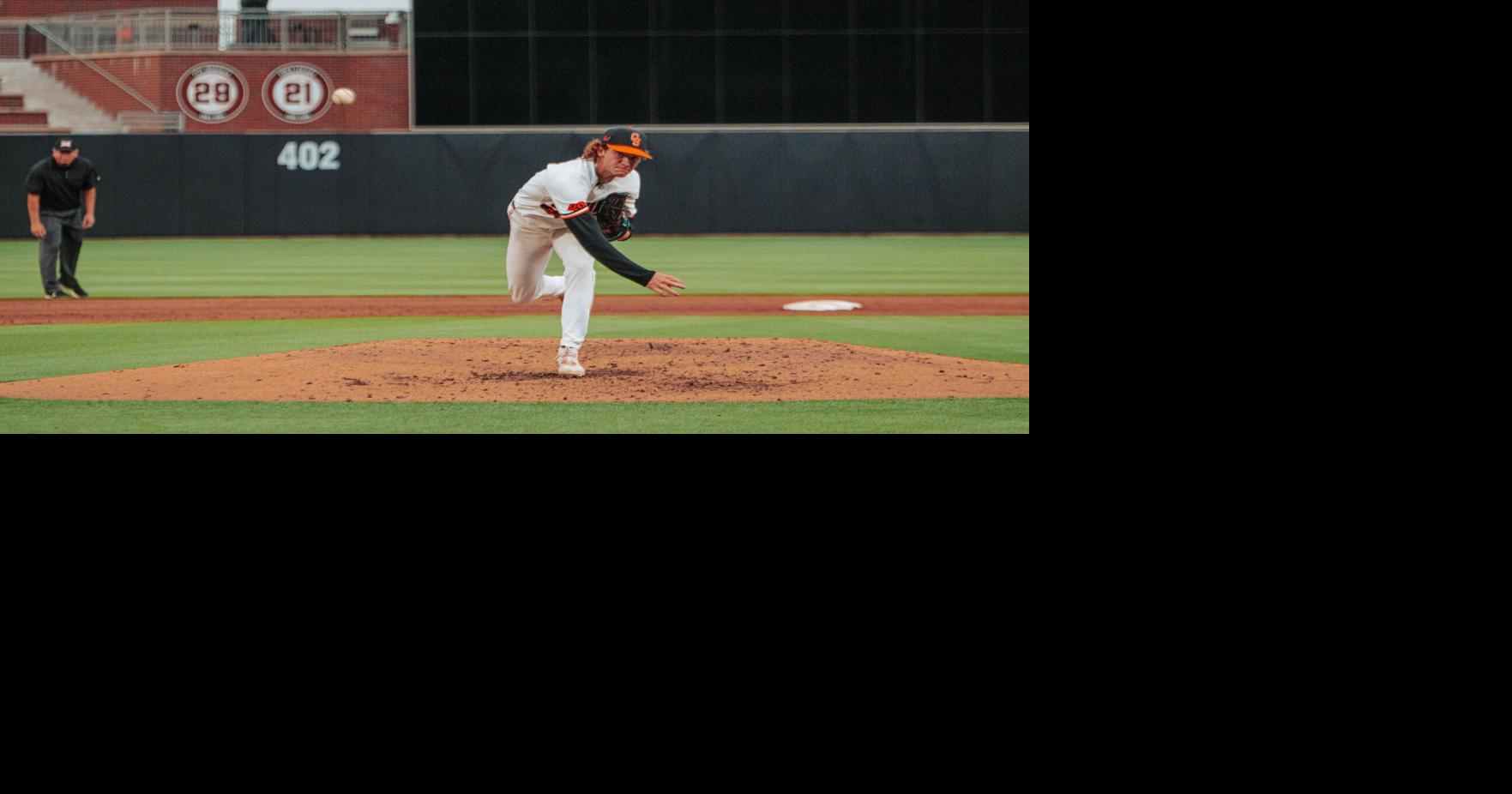 Notebook: Cowboys getting healthier, Carson Benge's Sunday starting ...