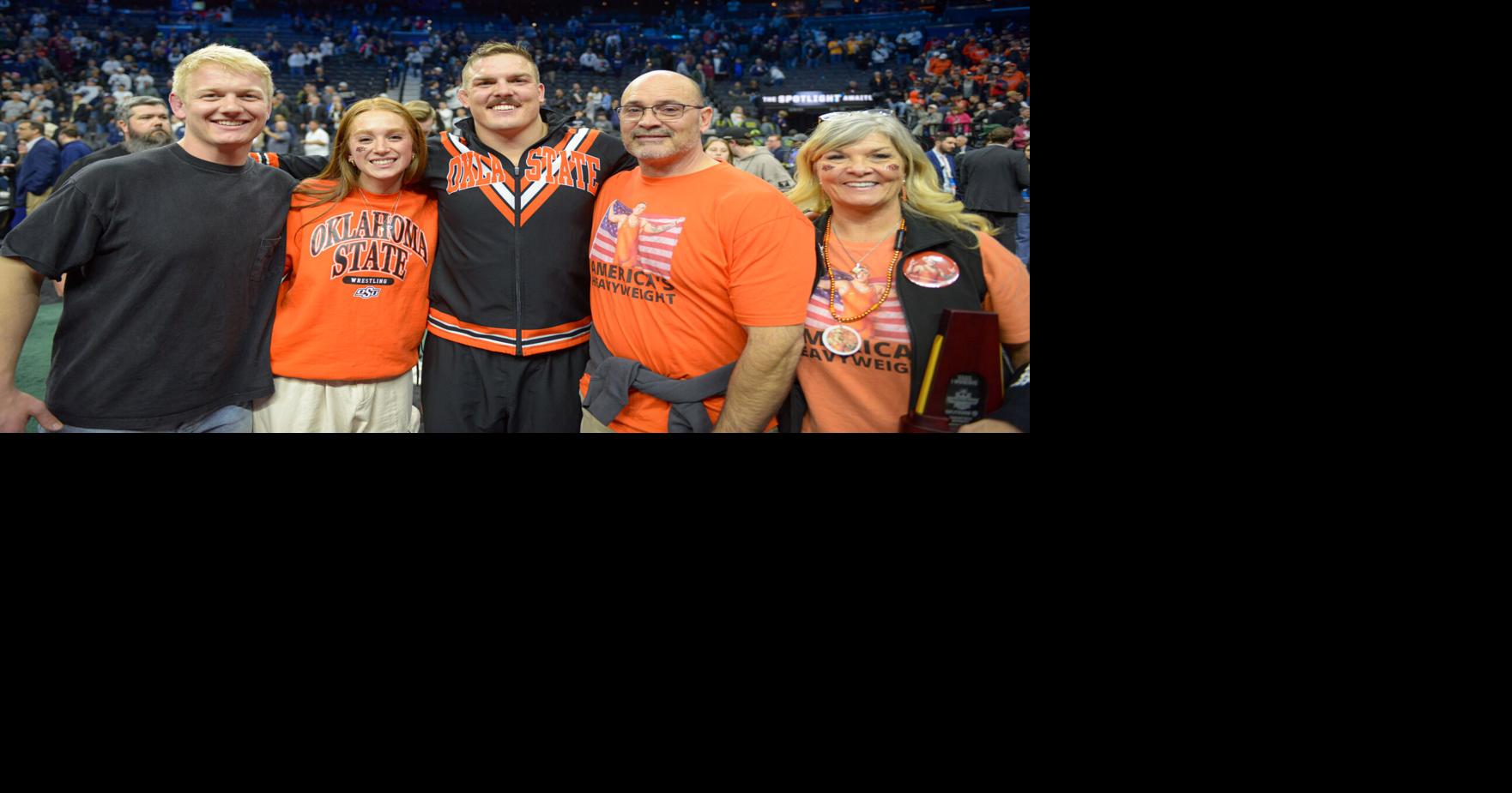 Wyatt Hendrickson slays Goliath in upset of Gable Steveson for 2025 ...