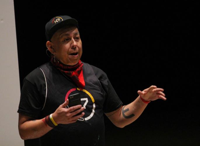 Bunky Echo-Hawk Art Presentation | Photos | ocolly.com