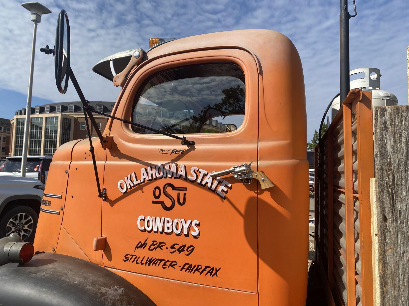 Tailgate scene: Rustic truck runs in family | Sports | ocolly.com