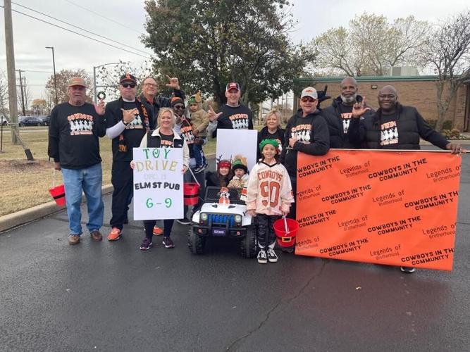 Sticking together: Nonprofit led by former Cowboys helping community ...