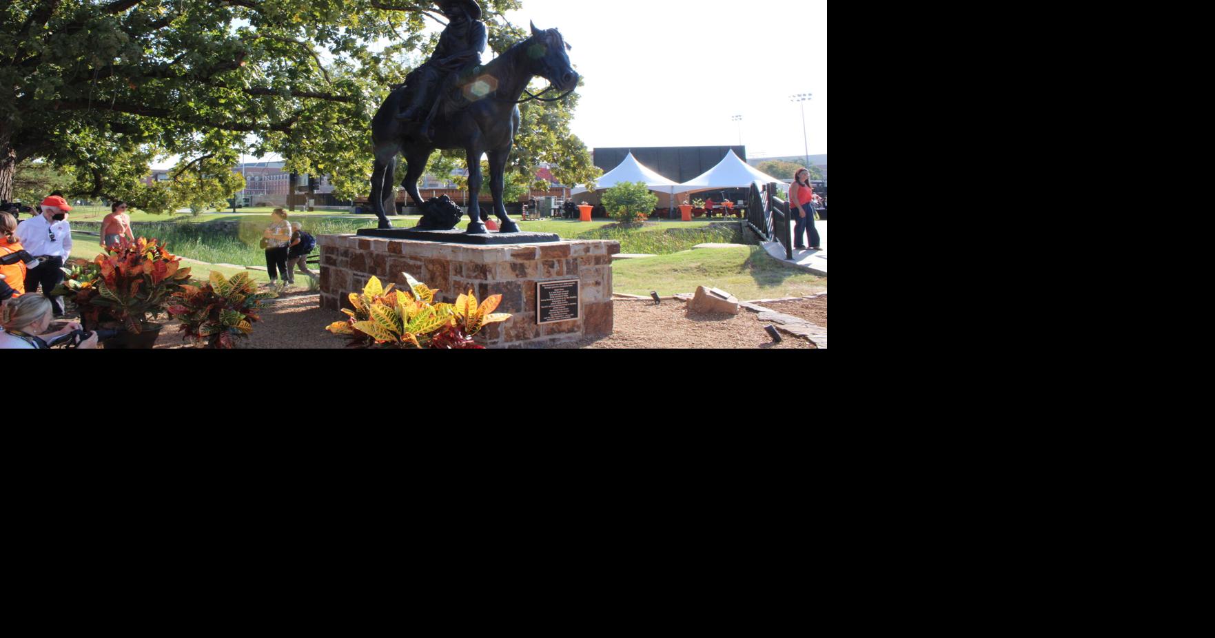 Frank "Pistol Pete" statue unveiled | News | ocolly.com