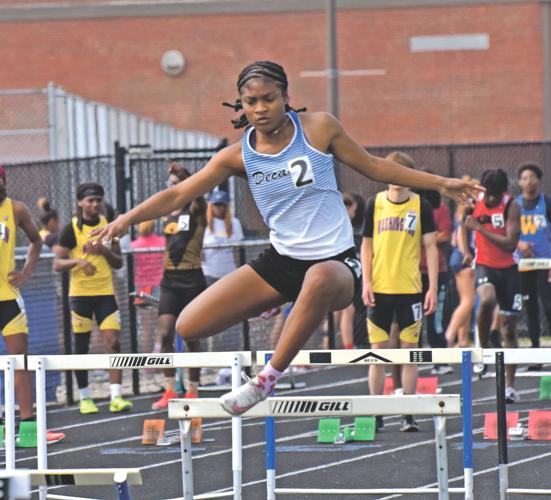 Boys team places second, girls fourth in Bayside meet | Sports ...