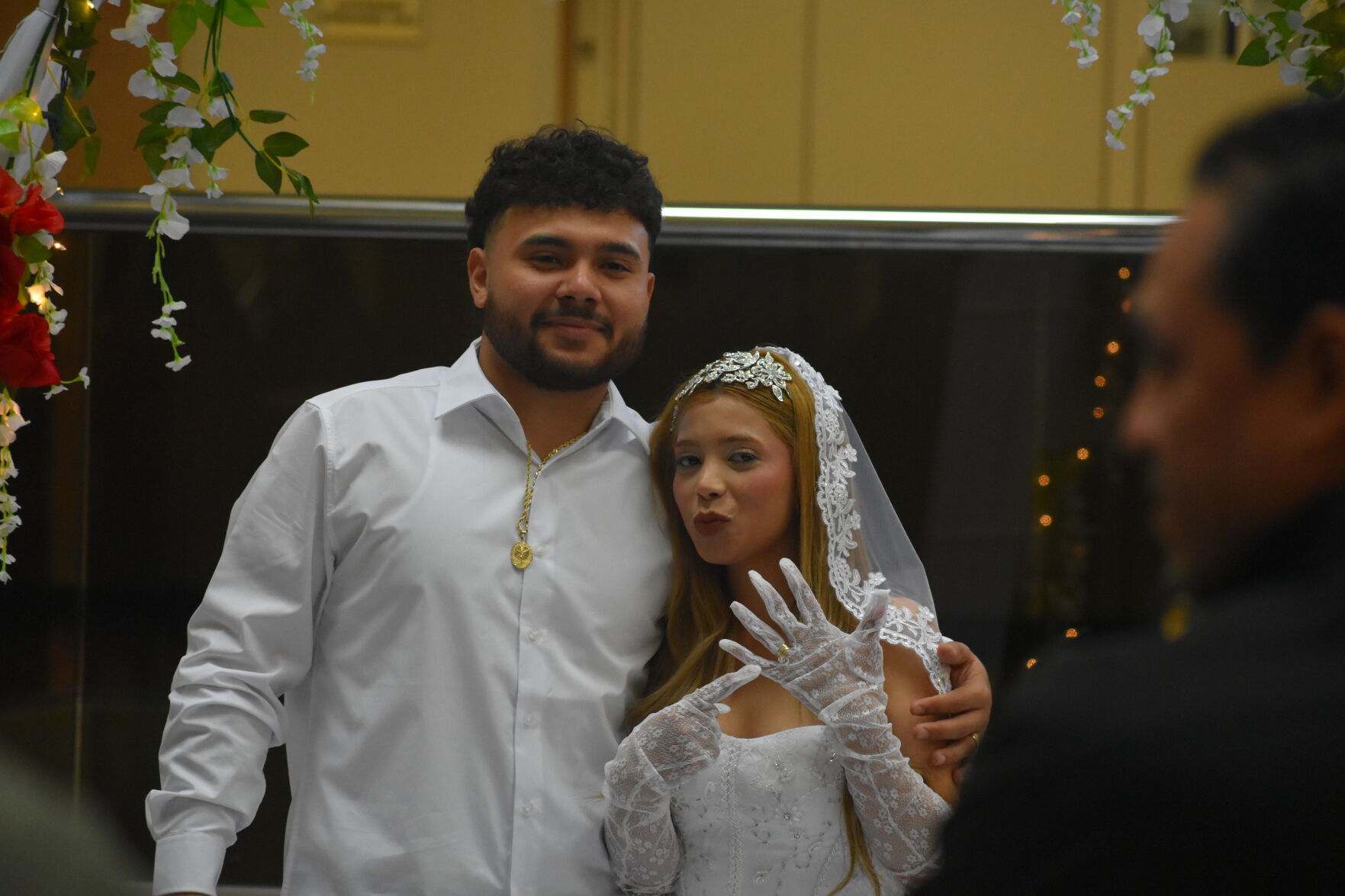 12 couples tie the knot in special Valentine's Day wedding ceremony at ...