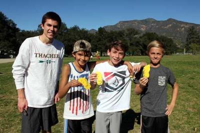 Local star runner spreads love of running to elementary students ...