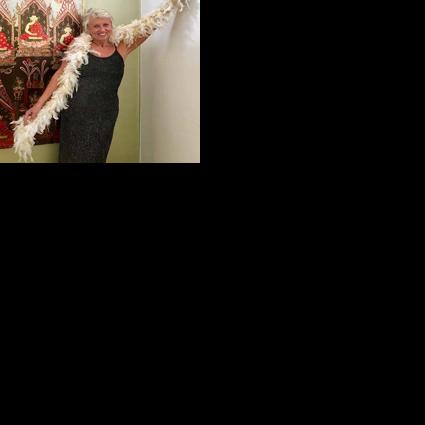 Banfield performs one-woman show | Culture | ojaivalleynews.com