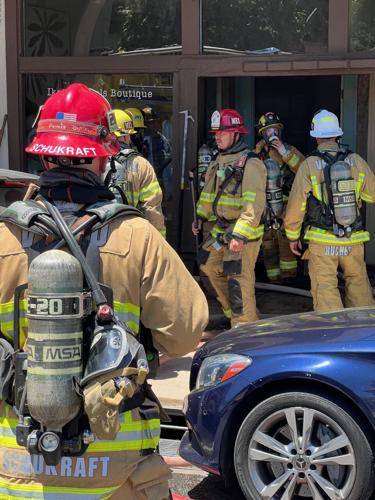 Fire breaks out at Ikat & Pearls Boutique in downtown Ojai’s Arcade ...