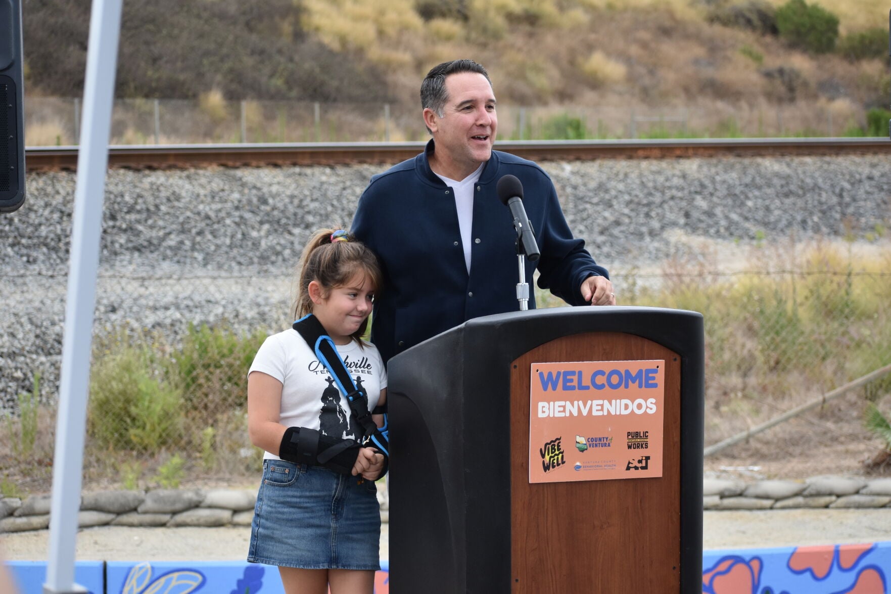 New Moon Ditch Mural in Ventura becomes one of the largest public art ...