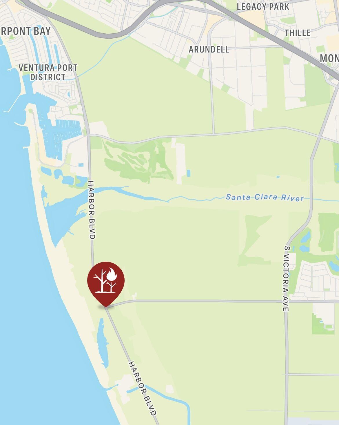 0.25 acre fire in Oxnard, crews working on 'wet line' to surround fire ...