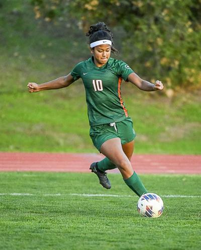 Thacher's Jordan Yates to play soccer at Claremont McKenna College ...