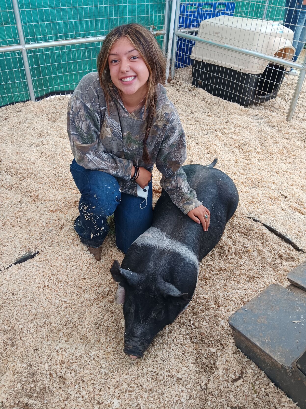 FFA little piggies find new home at Meiners Oaks school | Critters ...