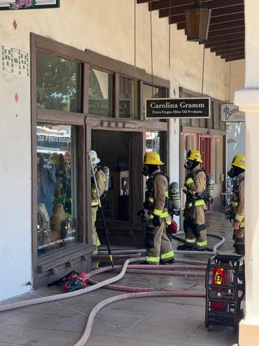 Fire breaks out at Ikat & Pearls Boutique in downtown Ojai’s Arcade ...