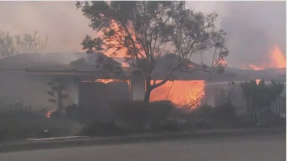 UPDATE: Over 10,000-acre fire reported in Moorpark, Camarillo ...
