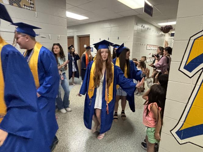 PHOTO GALLERY | Tomahawk Elementary Grad Walk | School News ...