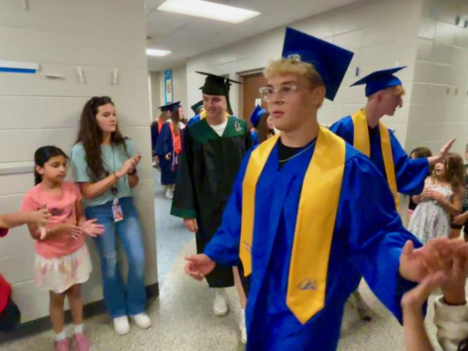 PHOTO GALLERY | Tomahawk Elementary Grad Walk | School News ...