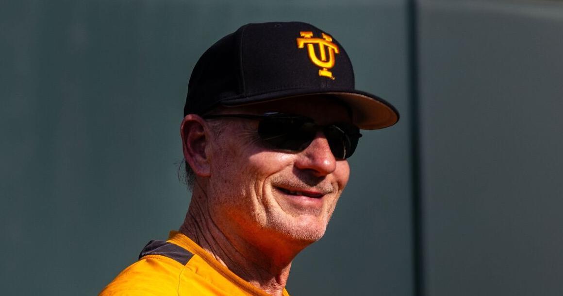 Nebraska native Frank Anderson returns to CWS as Tennessee's pitching coach