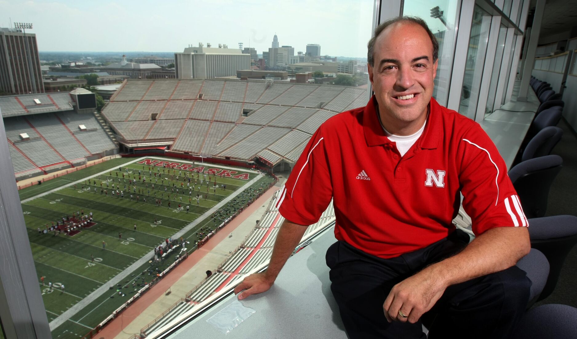 Nebraska radio broadcaster Greg Sharpe dies at 61