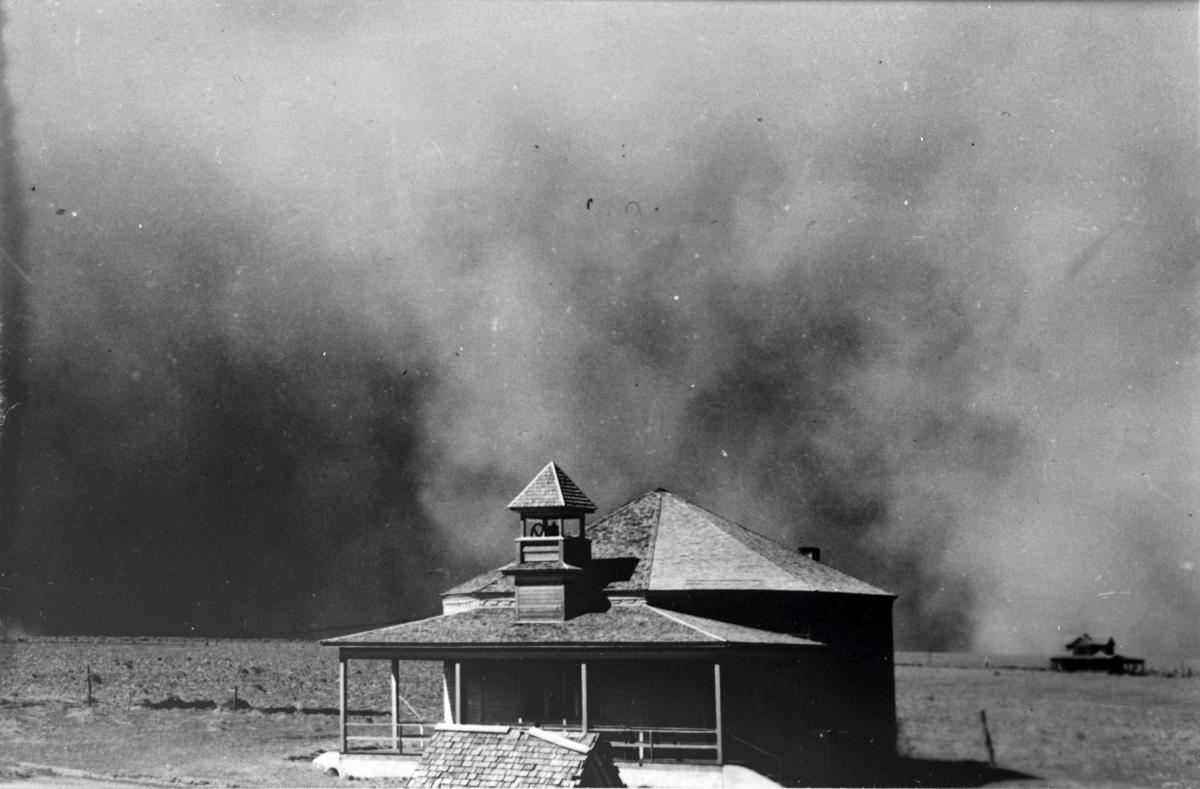 Sink Dundee 'sunken gardens'; keep Iowa's I-80 restrooms open; Dust ...