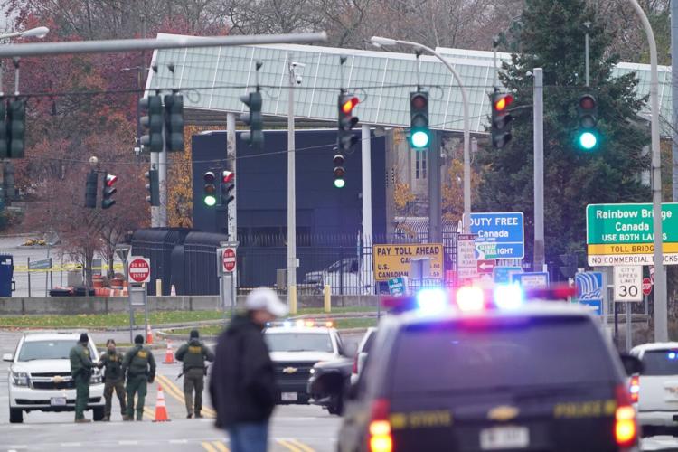 Car crashes, explodes at Rainbow Bridge in Niagara Falls