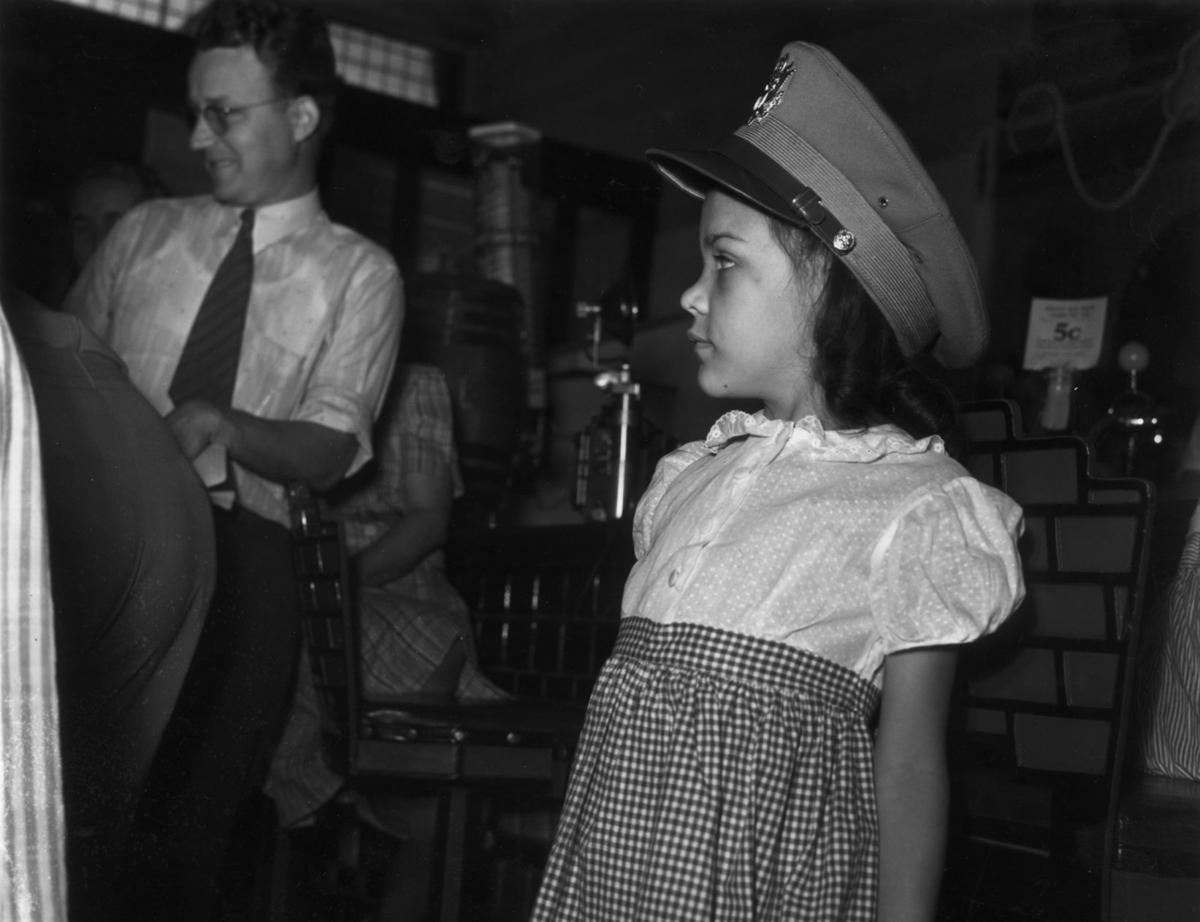 Photos: 1943 homecoming of Lt. Col Robert Moore