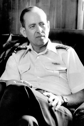 Offutt airman who spotted Soviet missiles in Cuba inducted into ...