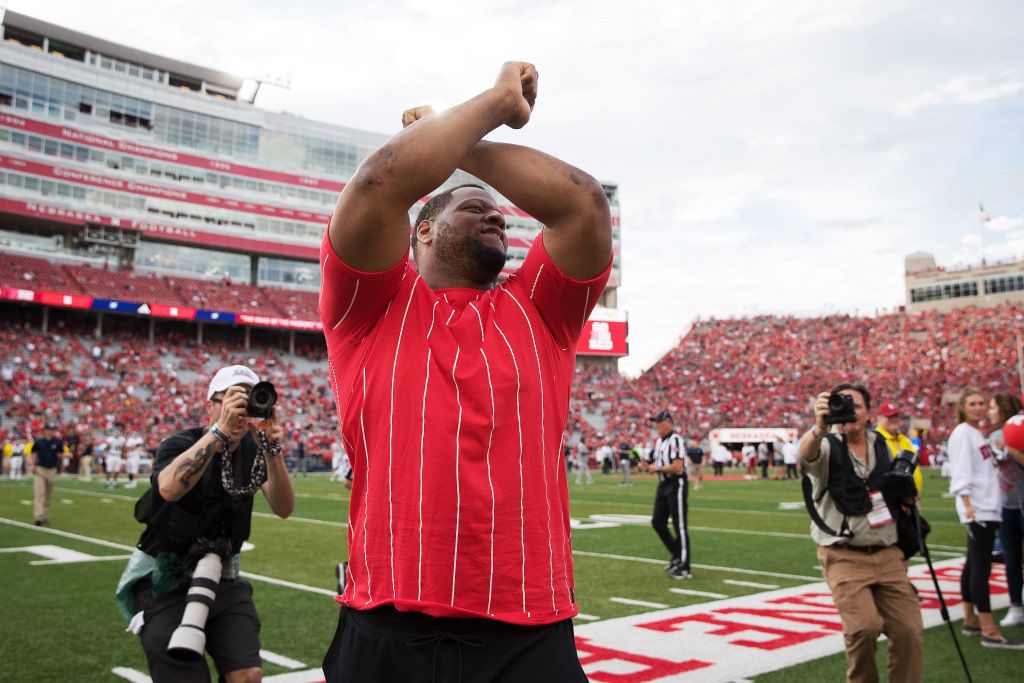 Husker great Ndamukong Suh returns to Memorial Stadium