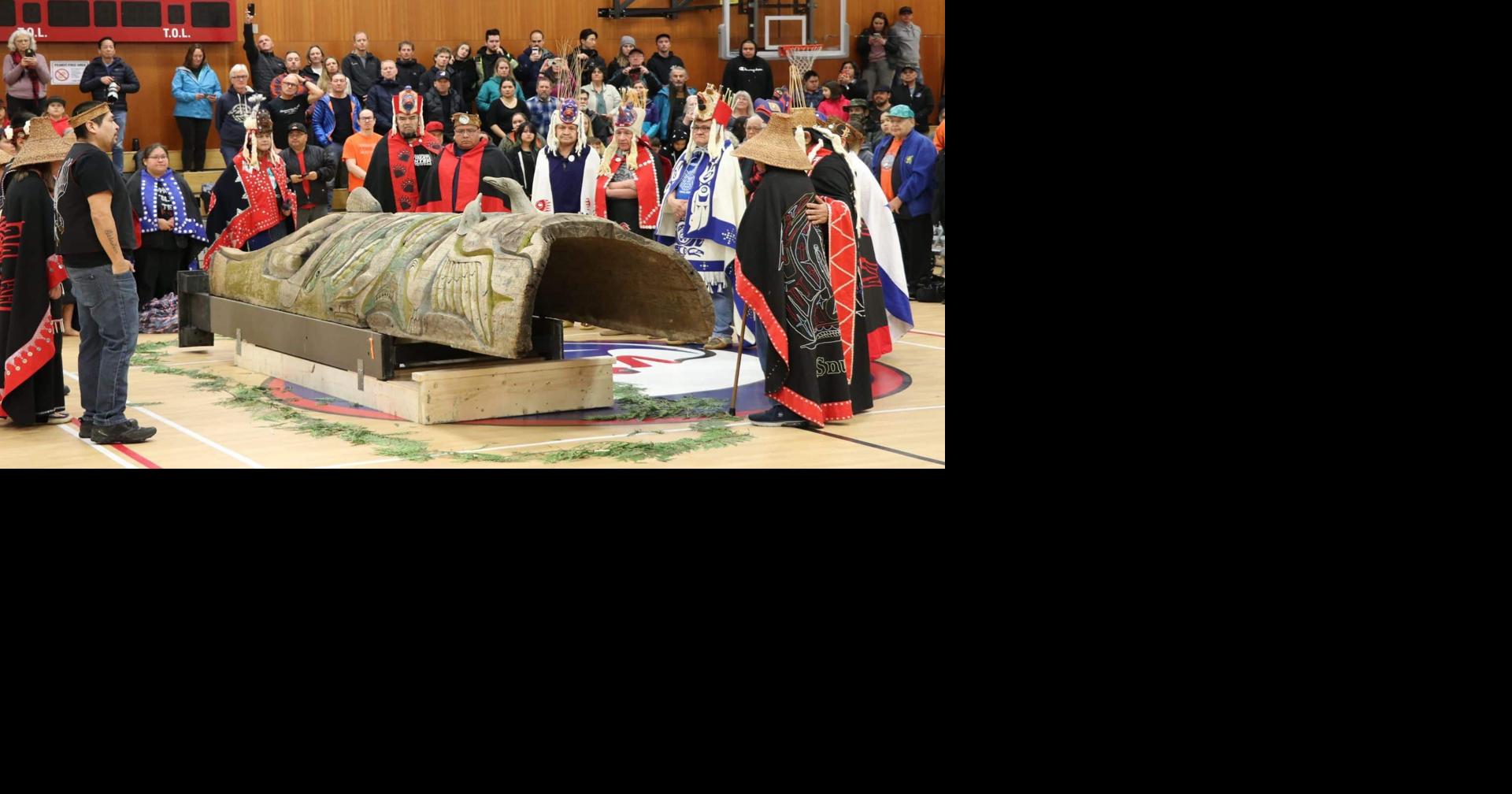 Totem pole returns to B.C. First Nation after 100 years