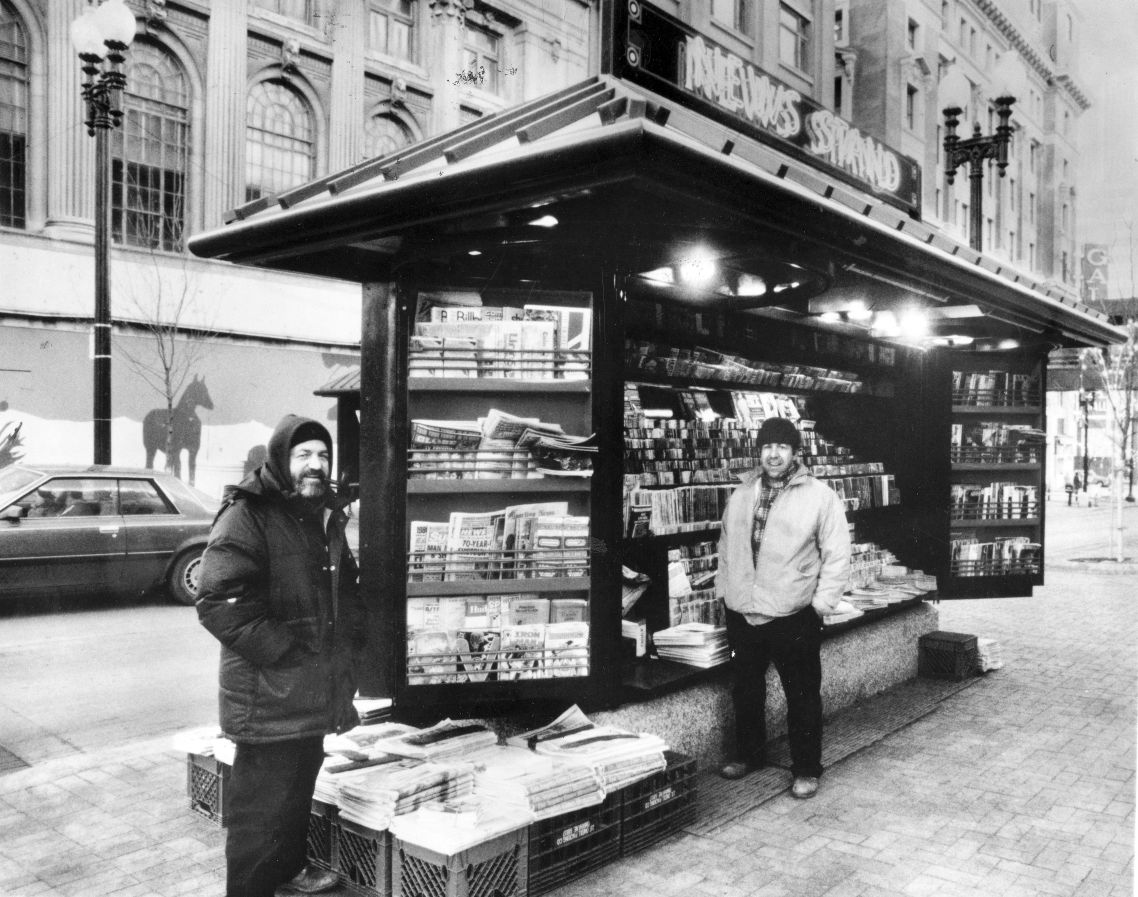 Omaha newsstand owner had pulse of the city at his fingertips