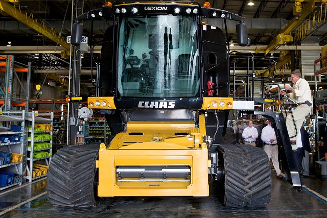 CLAAS celebrates milestone with combine 'masterpiece'