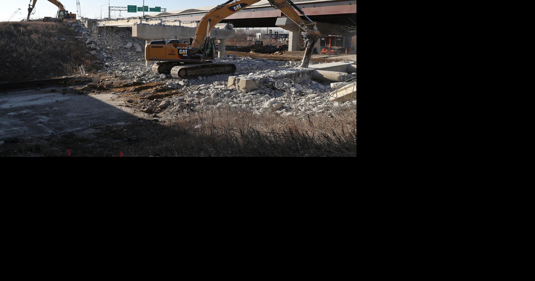 Omaha construction company to give $2,000 to hourly employees