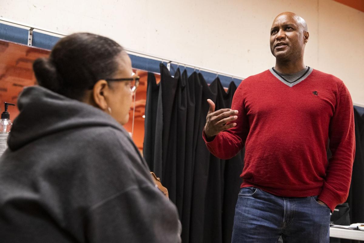 Review: Tyrone Beasley's take on 'A Raisin in the Sun' will pull you in ...