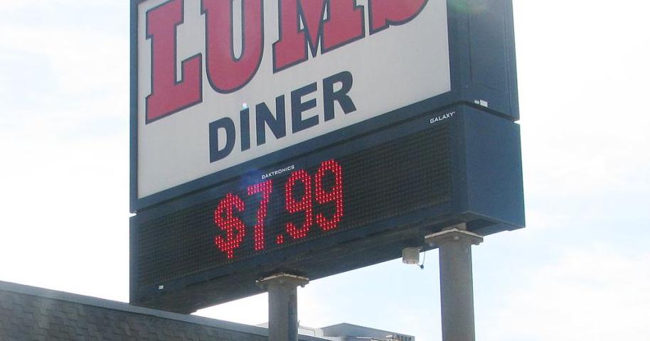 Last Lums Restaurant closes after 49 years in Bellevue; chain had about ...