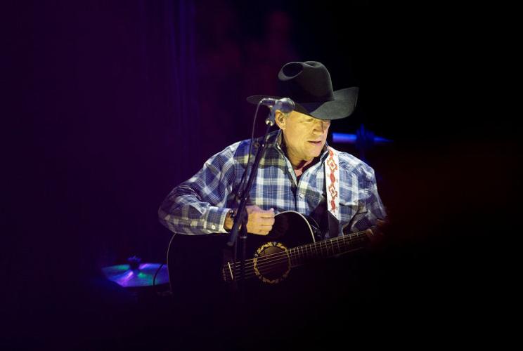 Concert review: George Strait wows record-breaking crowd