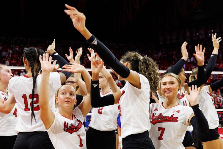 Nebraska volleyball shows promise, excites fans in spring match
