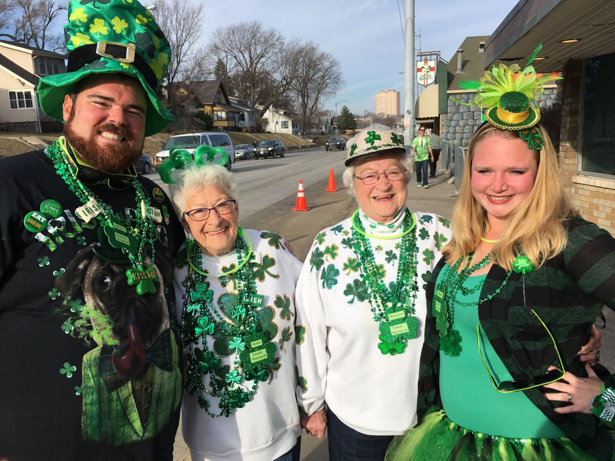 Kelly: After colorectal cancer surgery in Omaha, band teacher returns ...
