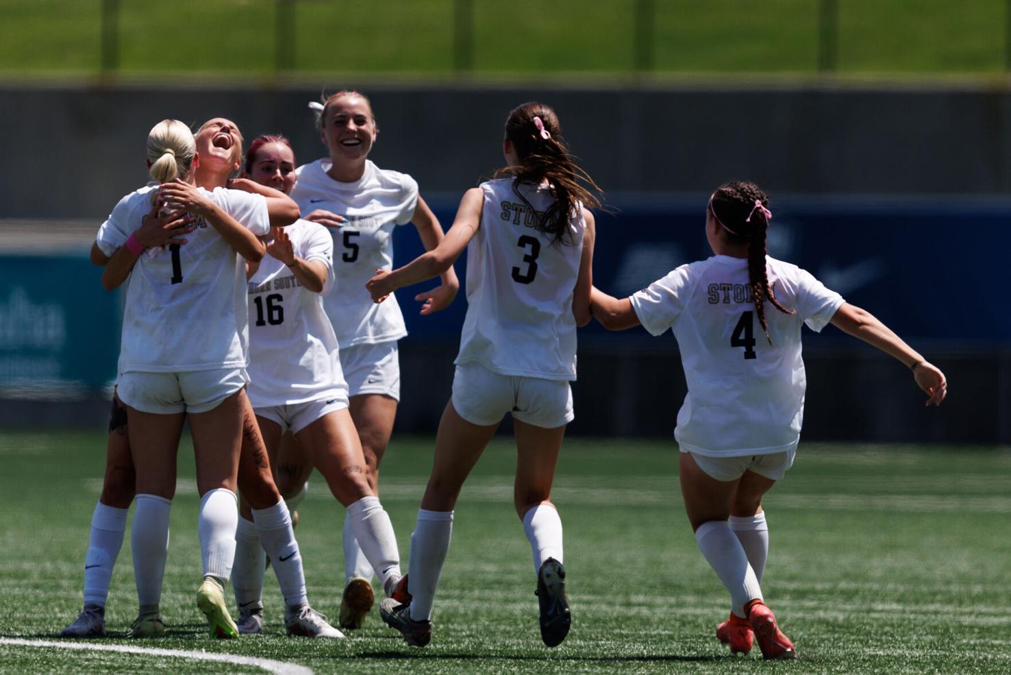 At last minute, Omaha Marian scores winner to beat Kearney, punch ...