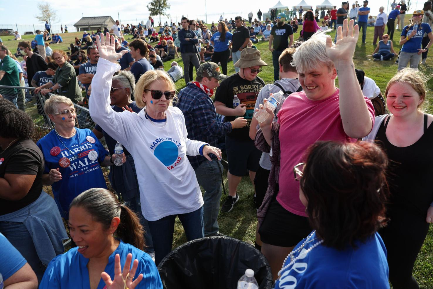 Tim Walz to appear in Omaha on Saturday