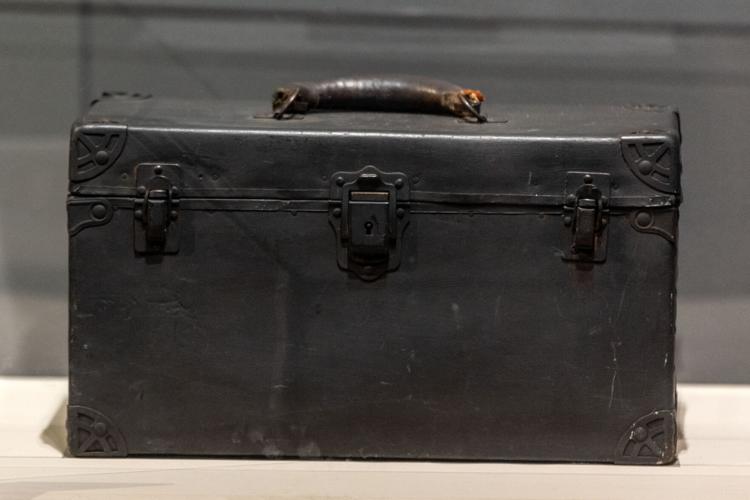 Omaha exhibit features recently found photos of WWI soldiers