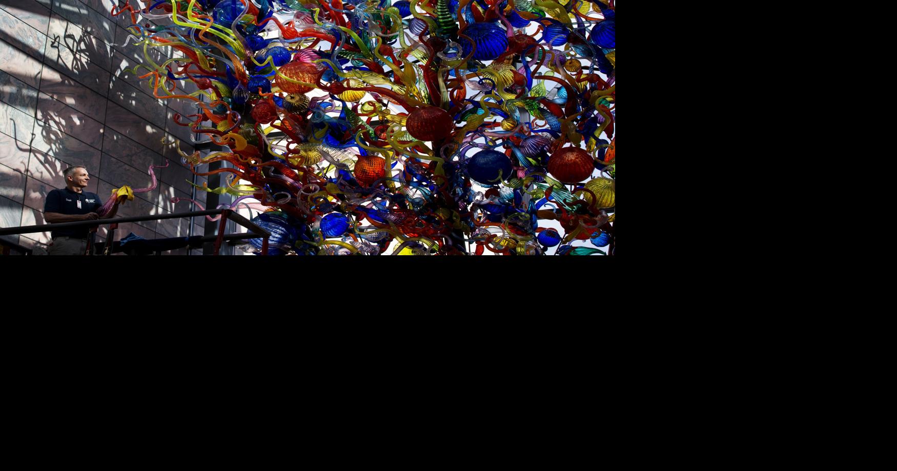 There's a science behind cleaning Joslyn Art Museum sculpture