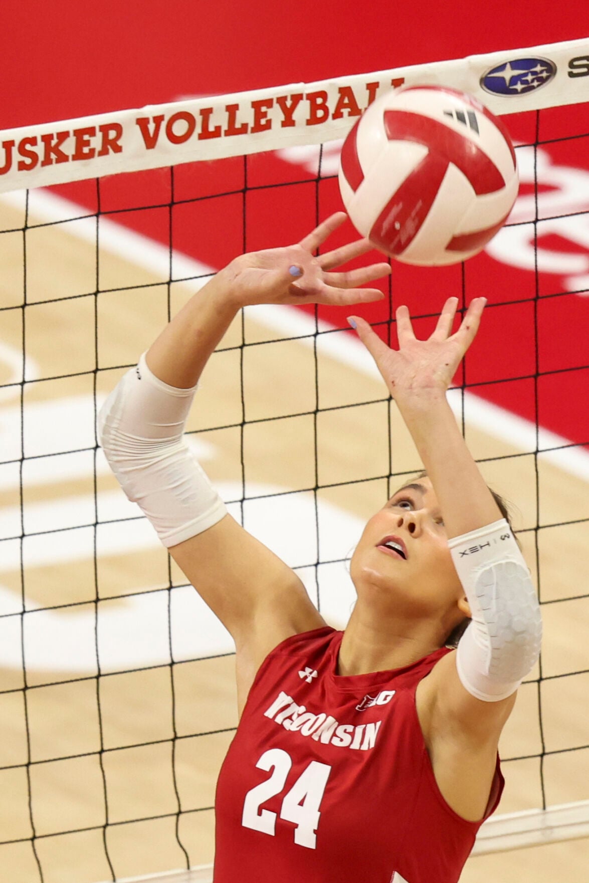 Nebraska high school volleyball stars in NCAA tournament