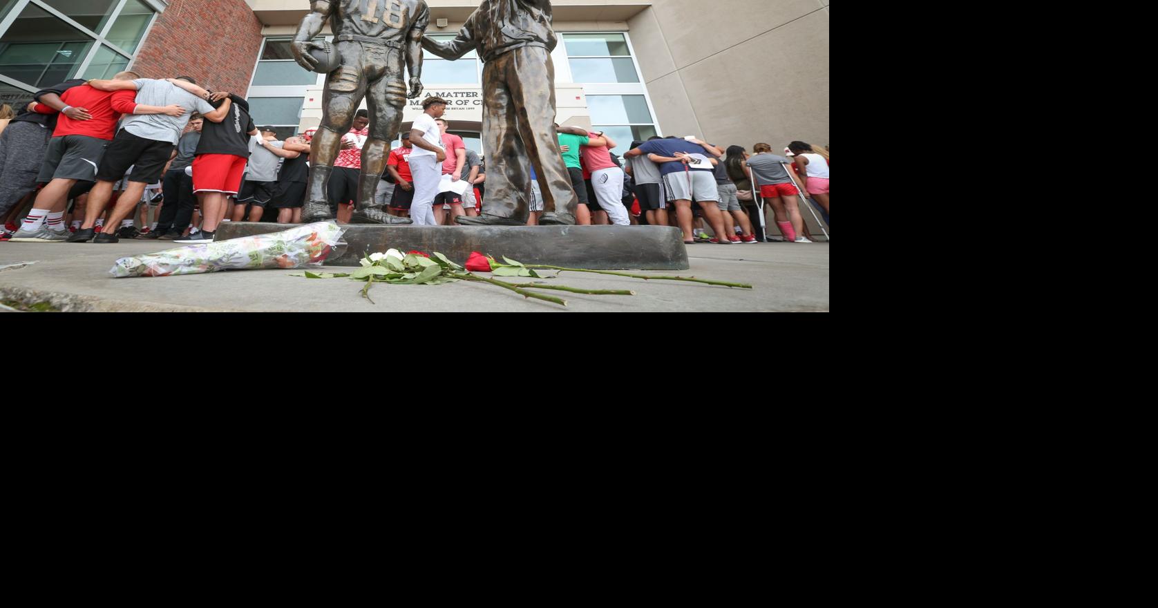 Video: Husker fans continue to mourn the loss of Sam Foltz on Monday