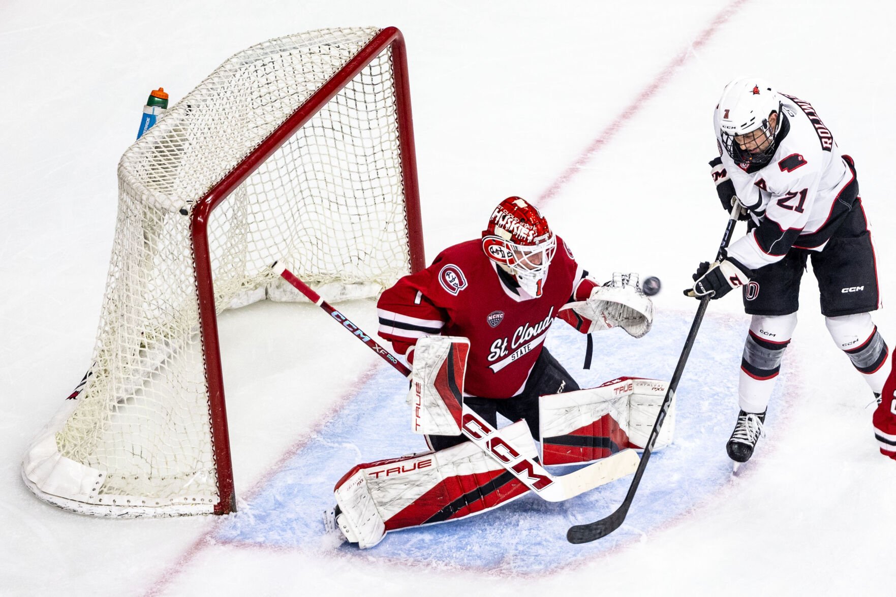 Omaha hockey ends three-game skid by beating Colorado College