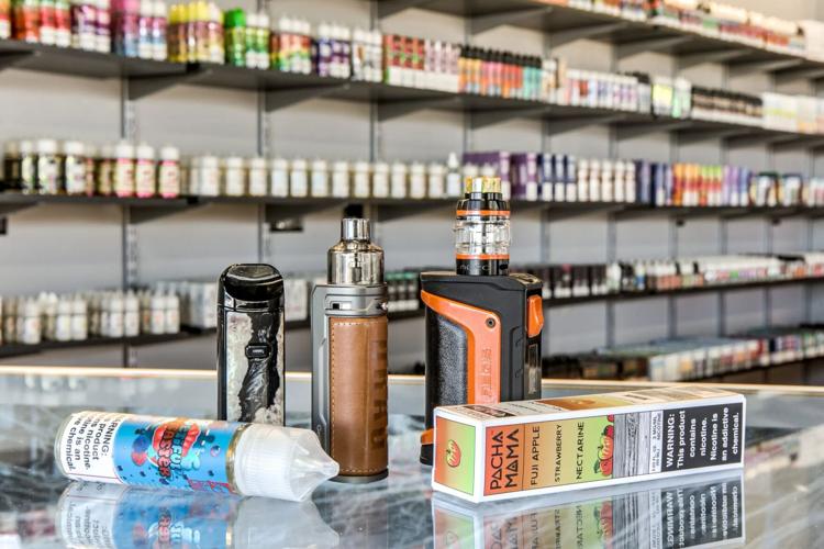 Omaha vape bar aims to help adults quit smoking in 'relaxing ...